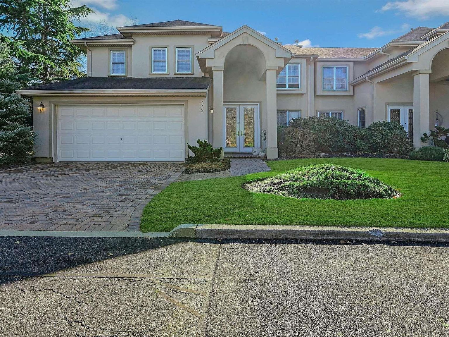 229 Altessa Boulevard #229, Melville, NY 11747 | Zillow