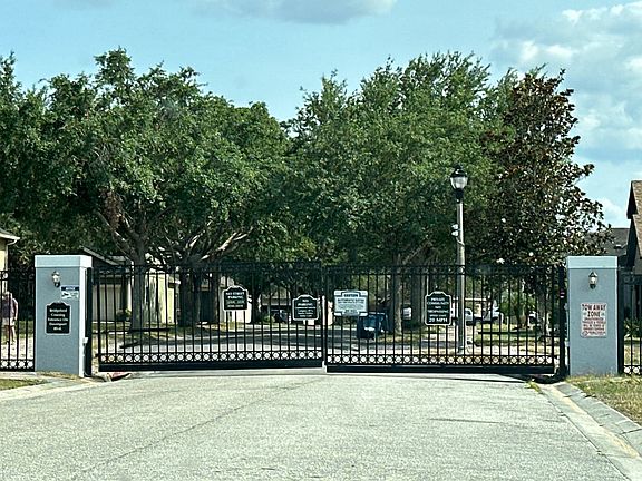 620 Bridgeford Crossing Blvd, Davenport, FL 33837 | Zillow