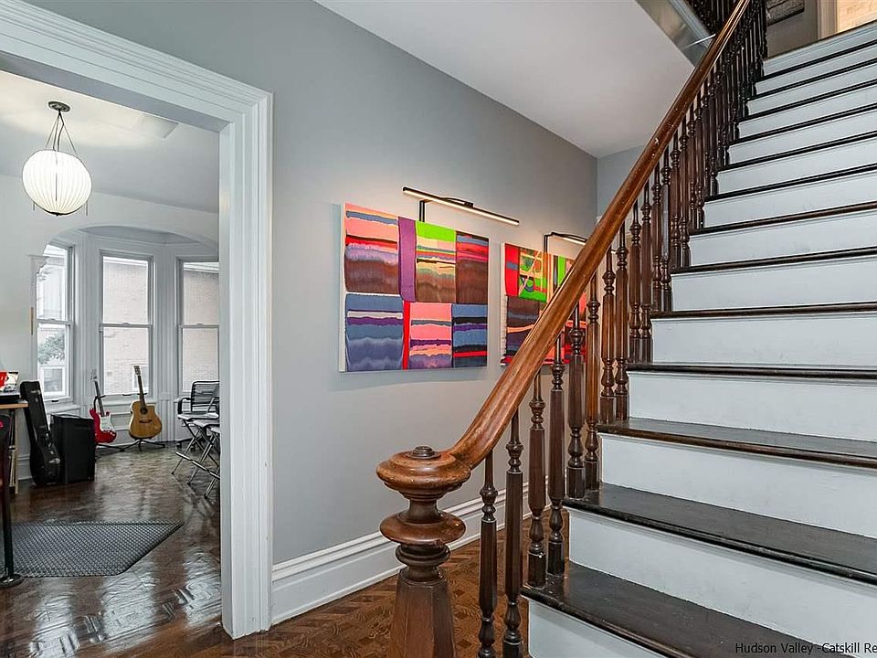 110 Market St, Saugerties, NY 12477 | Zillow