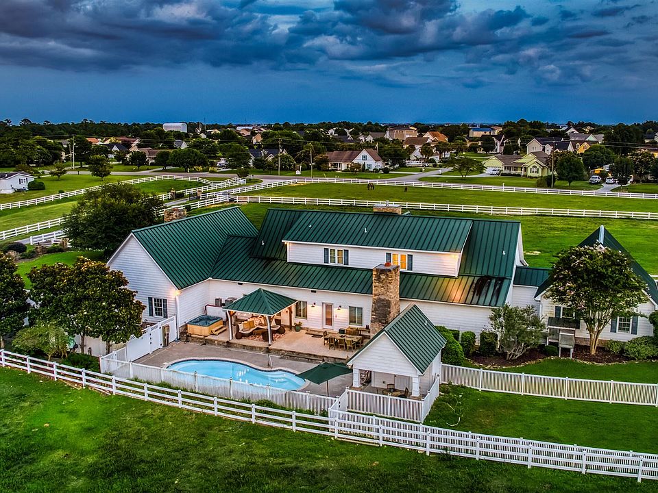 2885 Sloop Point Loop Rd, Hampstead, NC 28443 | Zillow