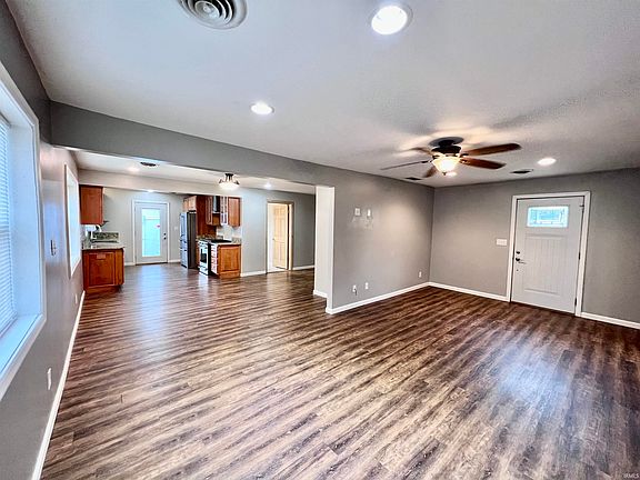 406 S Red Bank Rd, Evansville, IN 47712 | MLS #202333182 | Zillow