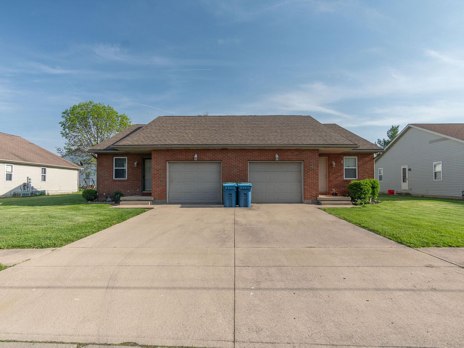 711 Country Side Ln, Sidney, OH 45365 | Zillow