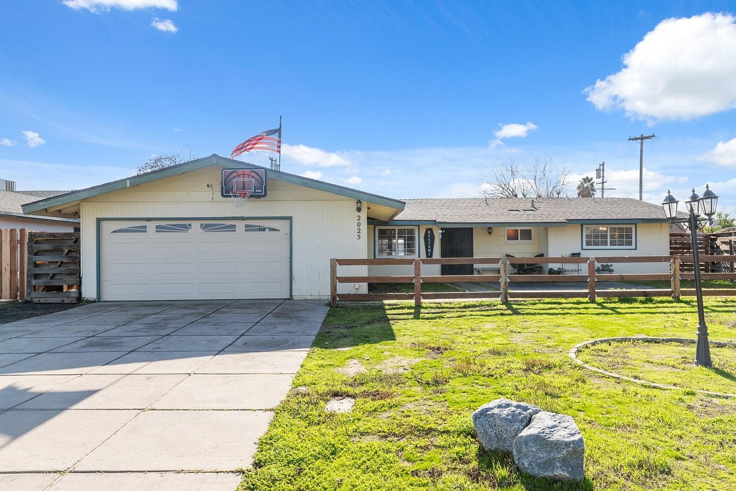 2025 Philip Ave, Corcoran, CA 93212 | Zillow