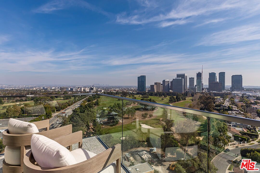 1200 Club View Dr, Los Angeles, CA 90024 | MLS #25496881 | Zillow