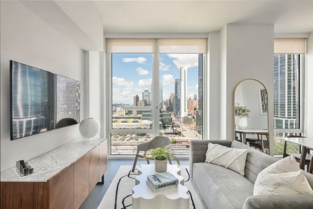 606 West 30th Street #26G in West Chelsea, Manhattan | StreetEasy