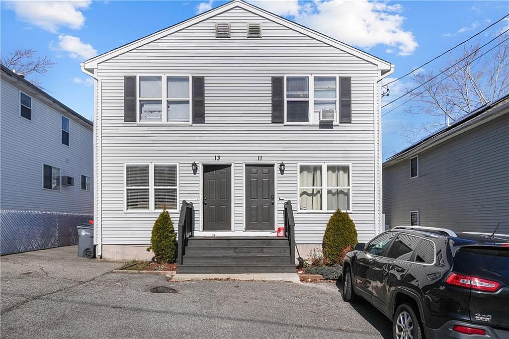 11 Dosco Dr, Providence, RI 02904 | Zillow