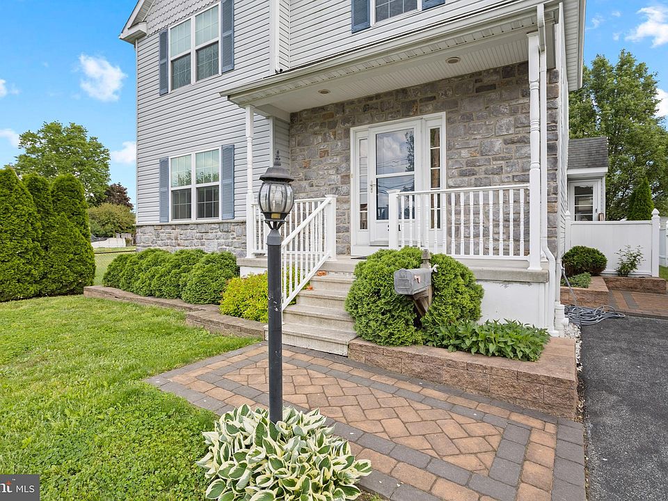 221 Seneca St, Essington, PA 19029 | Zillow