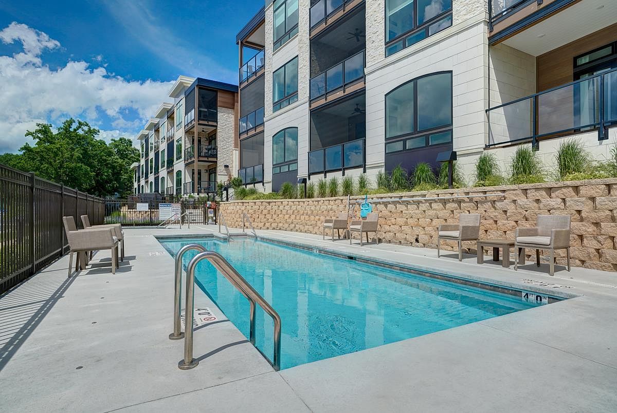 5604 Lake Edge Rd UNIT 203, Mc Farland, WI 53558 | Zillow