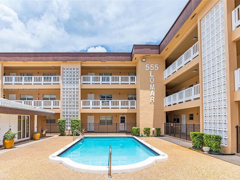555 S Luna Ct APT 102, Hollywood, FL 33021 | Zillow