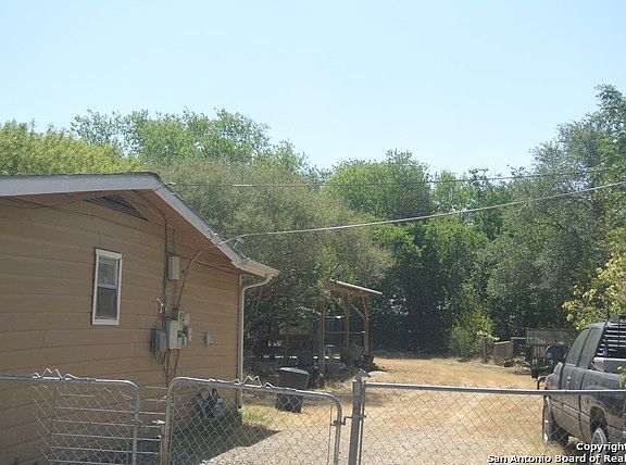 2718 Piper Dr, San Antonio, TX 78228 | MLS #1620875 | Zillow