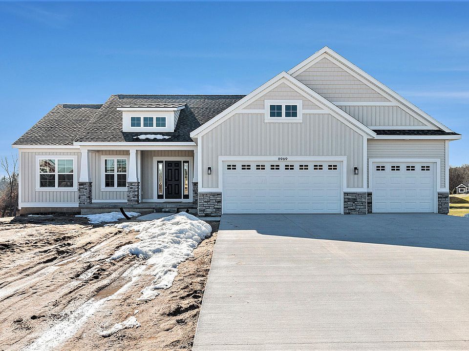 8969 Courtland Hills Ct NE, Rockford, MI 49341 | Zillow