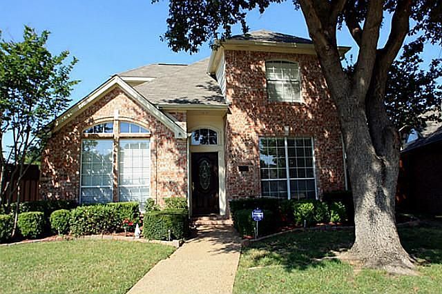 305 Moss Hill Rd, Irving, TX 75063 | Zillow
