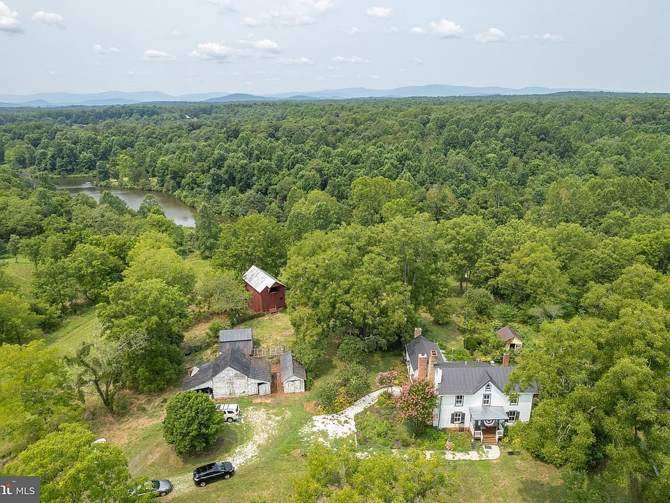 17181 Bumblebee Ln, Jeffersonton, VA 22724 | Zillow