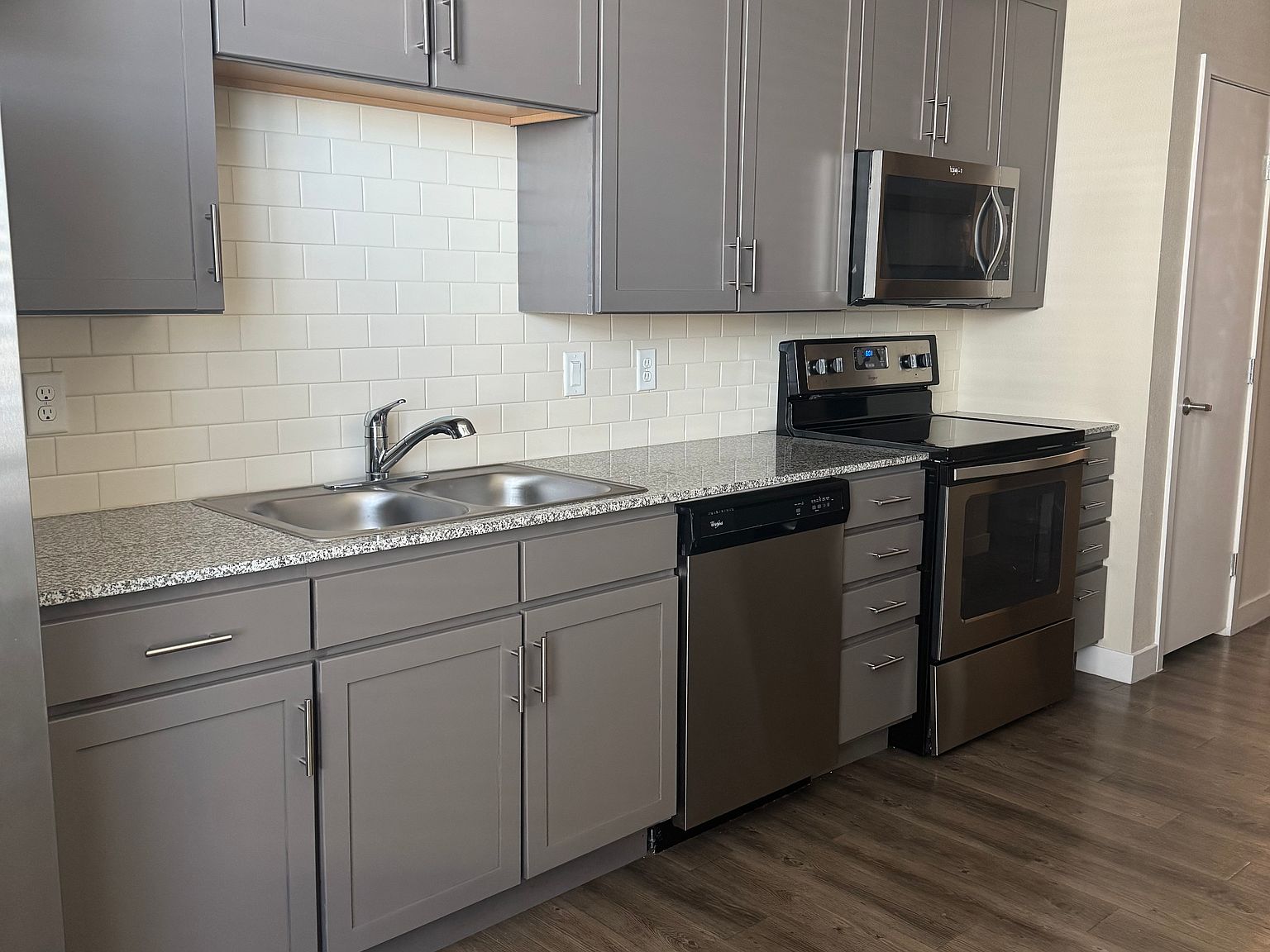 1850 Chestnut Pl APT 210, Denver, CO 80202 | Zillow