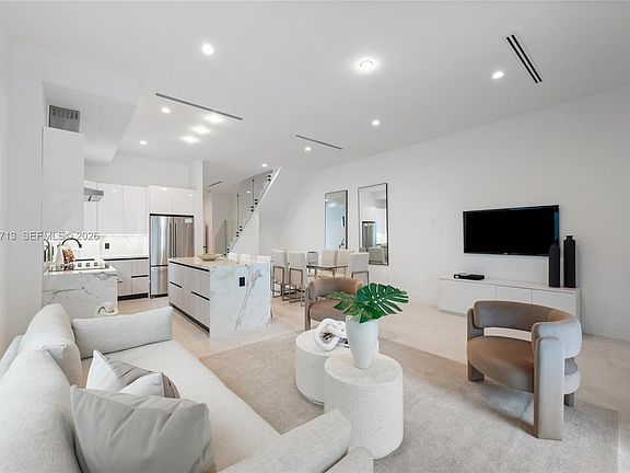 2939 SW 21st St, Miami, FL 33145 | MLS #A11939713 | Zillow