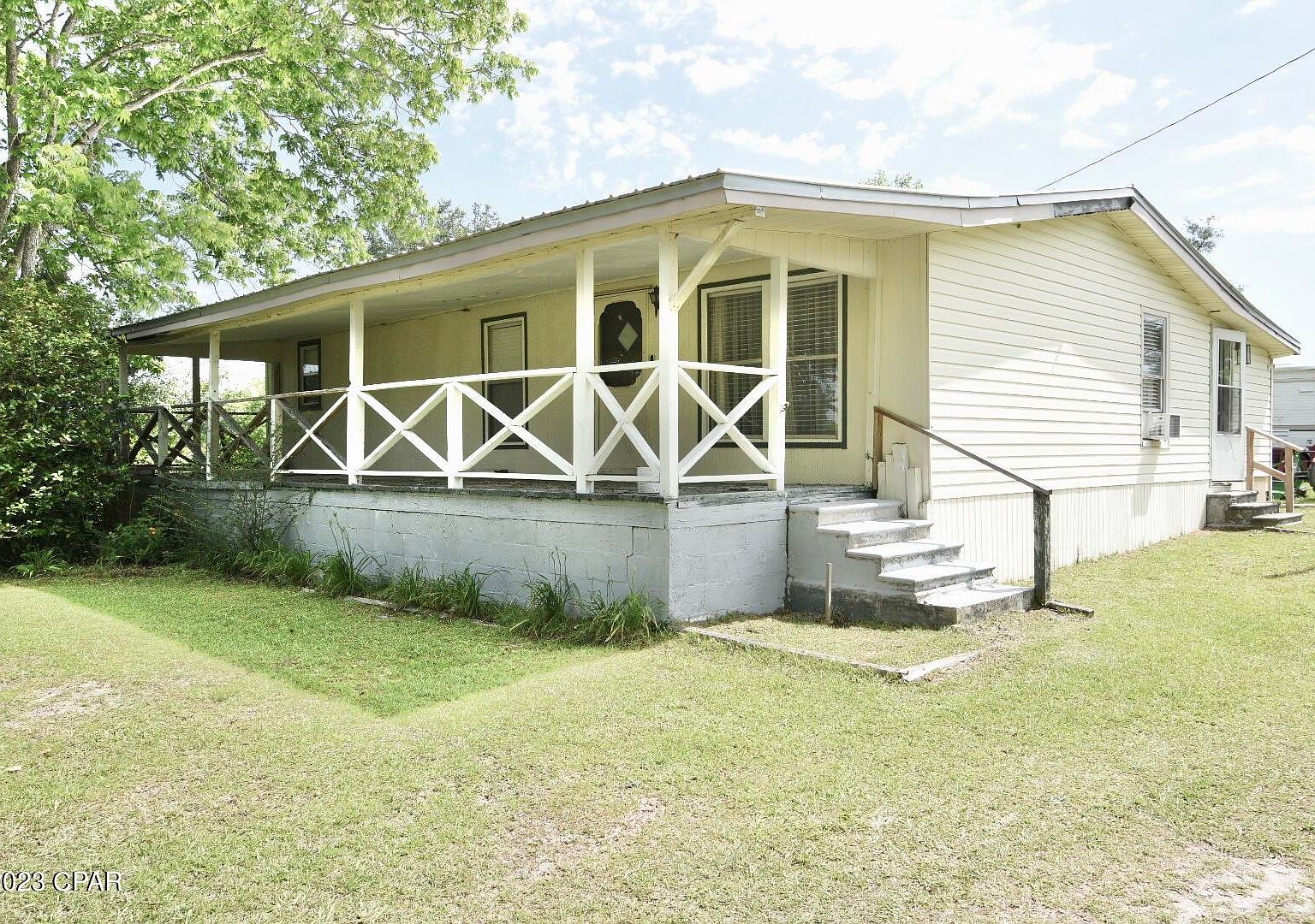 7010 Hamilton Rd, Grand Ridge, FL 32442 | Zillow