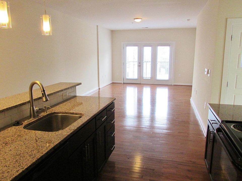 909 Perry St - 909 Perry St Richmond VA | Zillow