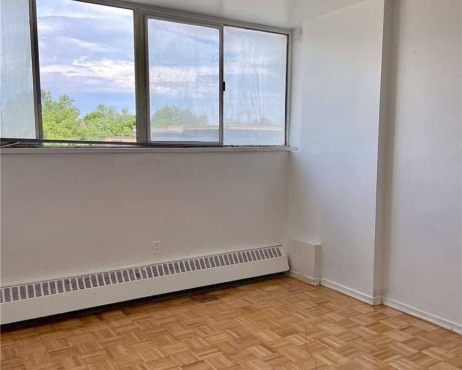 500 Dawes Rd Toronto, ON, M4B2G1 - Apartments for Rent | Zillow