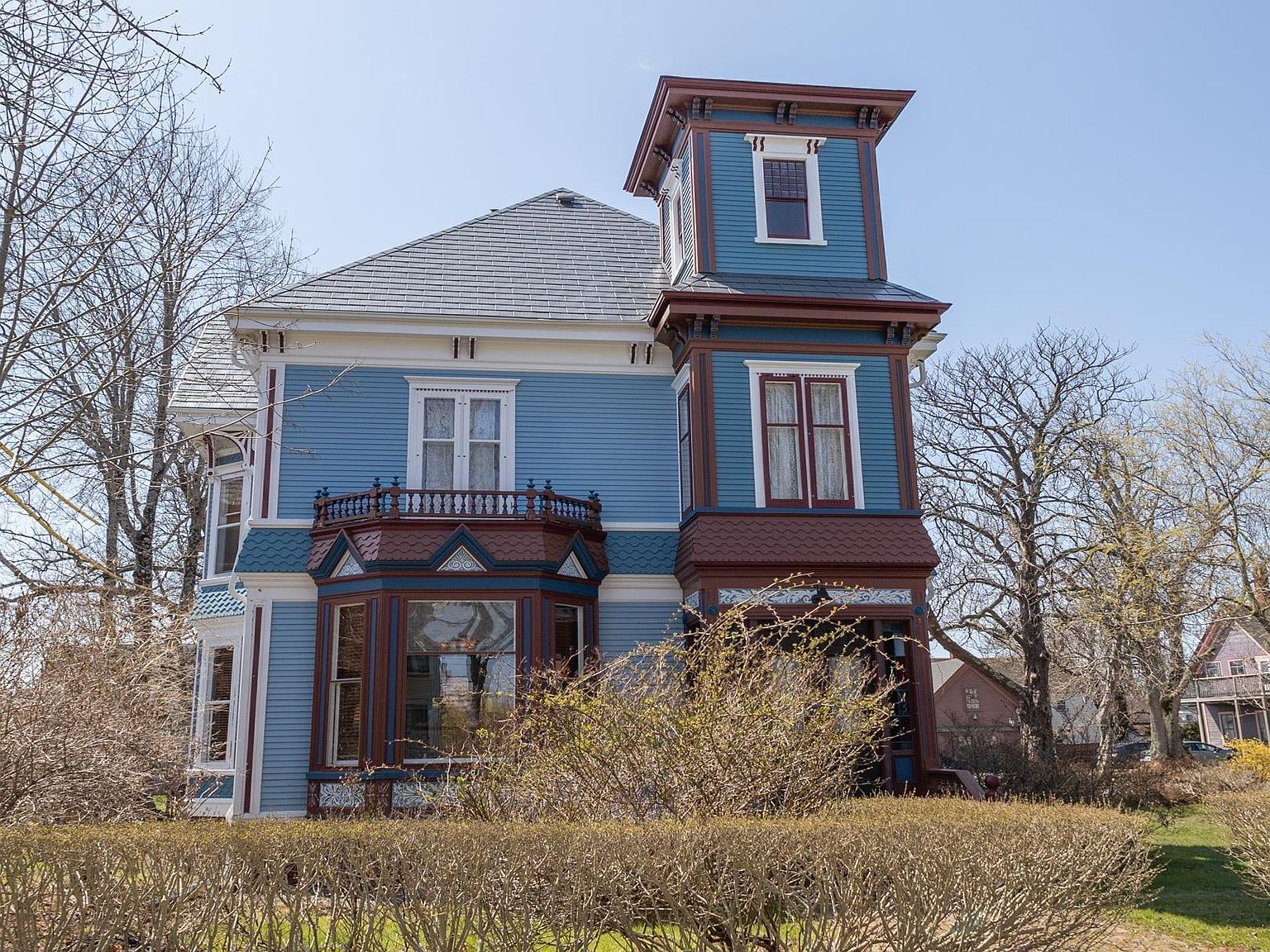 15 Collins St, Yarmouth, NS B5A 3C7 | Zillow