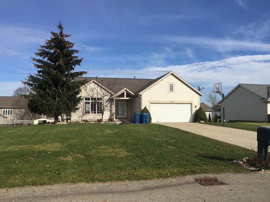 2551 Cedar Lake Dr, Jenison, MI 49428 | Zillow