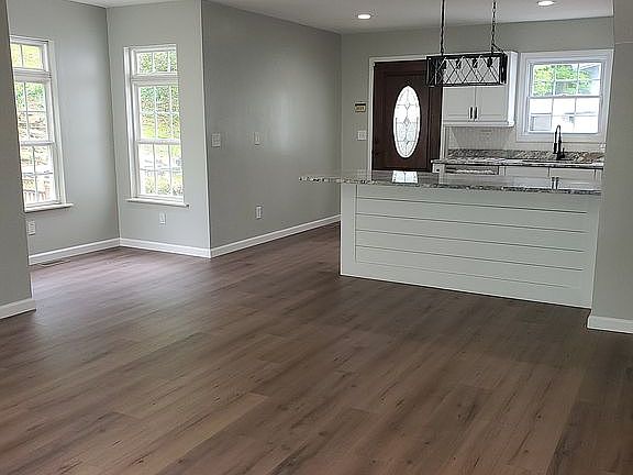 18946 E Ky 8, Firebrick, KY 41174 | Zillow