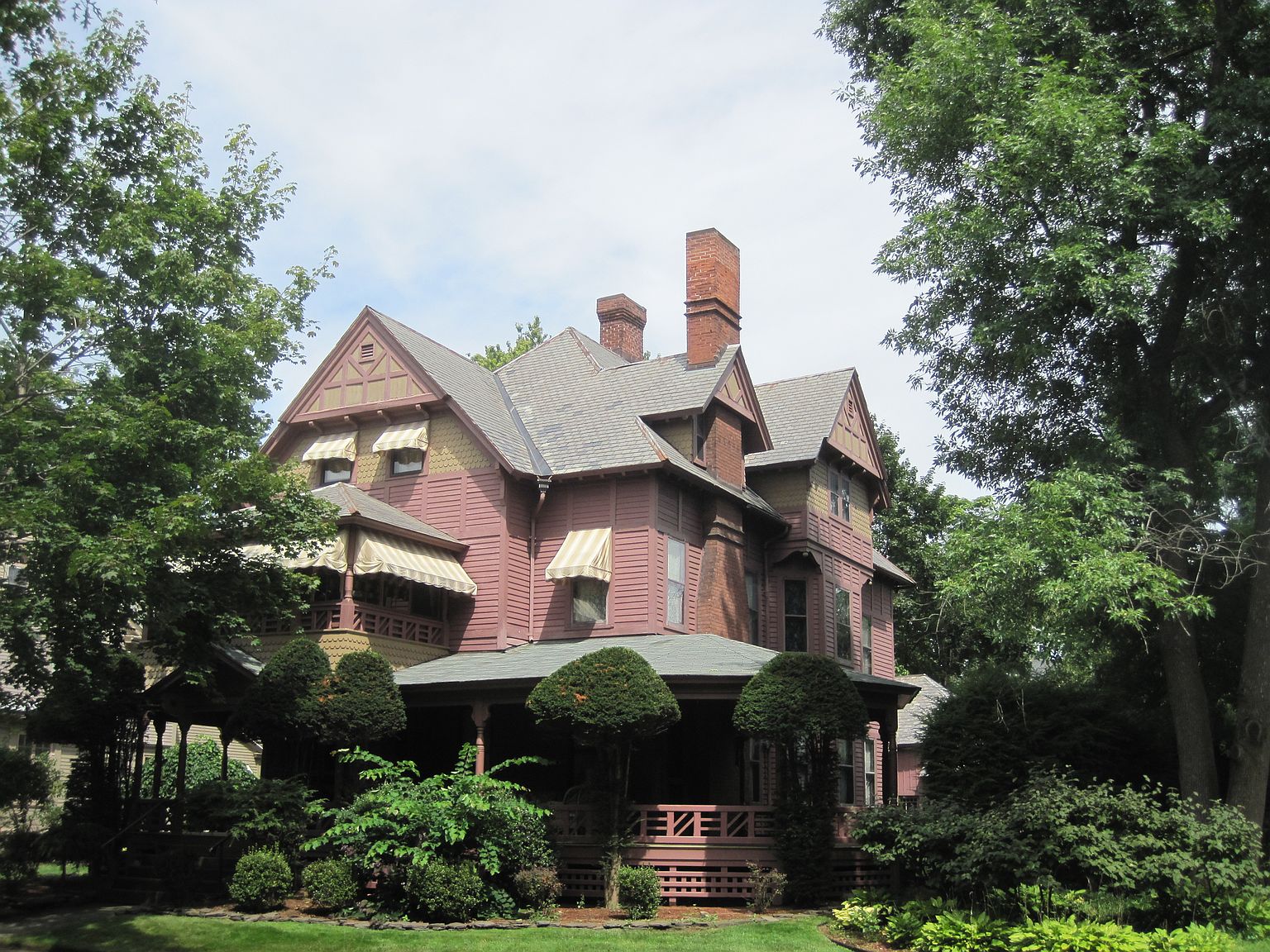 145 Dartmouth Ter, Springfield, MA 01109 | Zillow