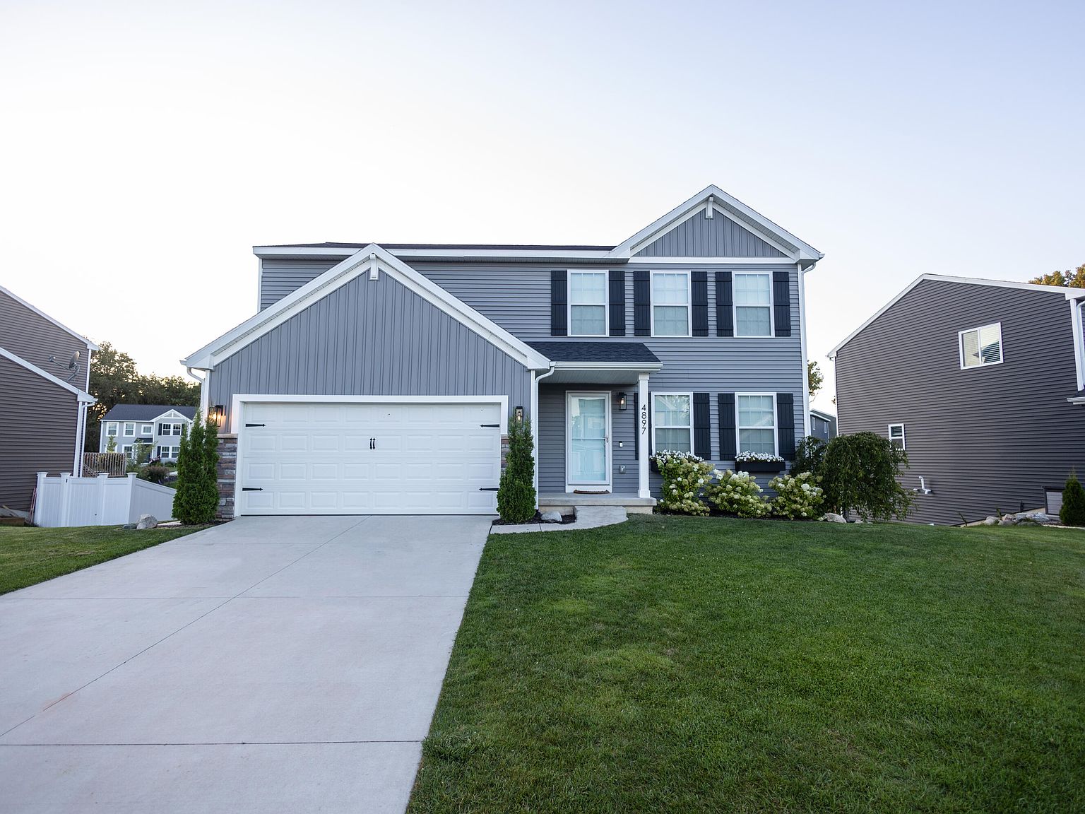 4897 Shadow Creek Dr, Hudsonville, MI 49426 | Zillow