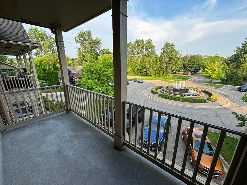 168 Club House Cir, Walled Lake, MI 48390 | Zillow