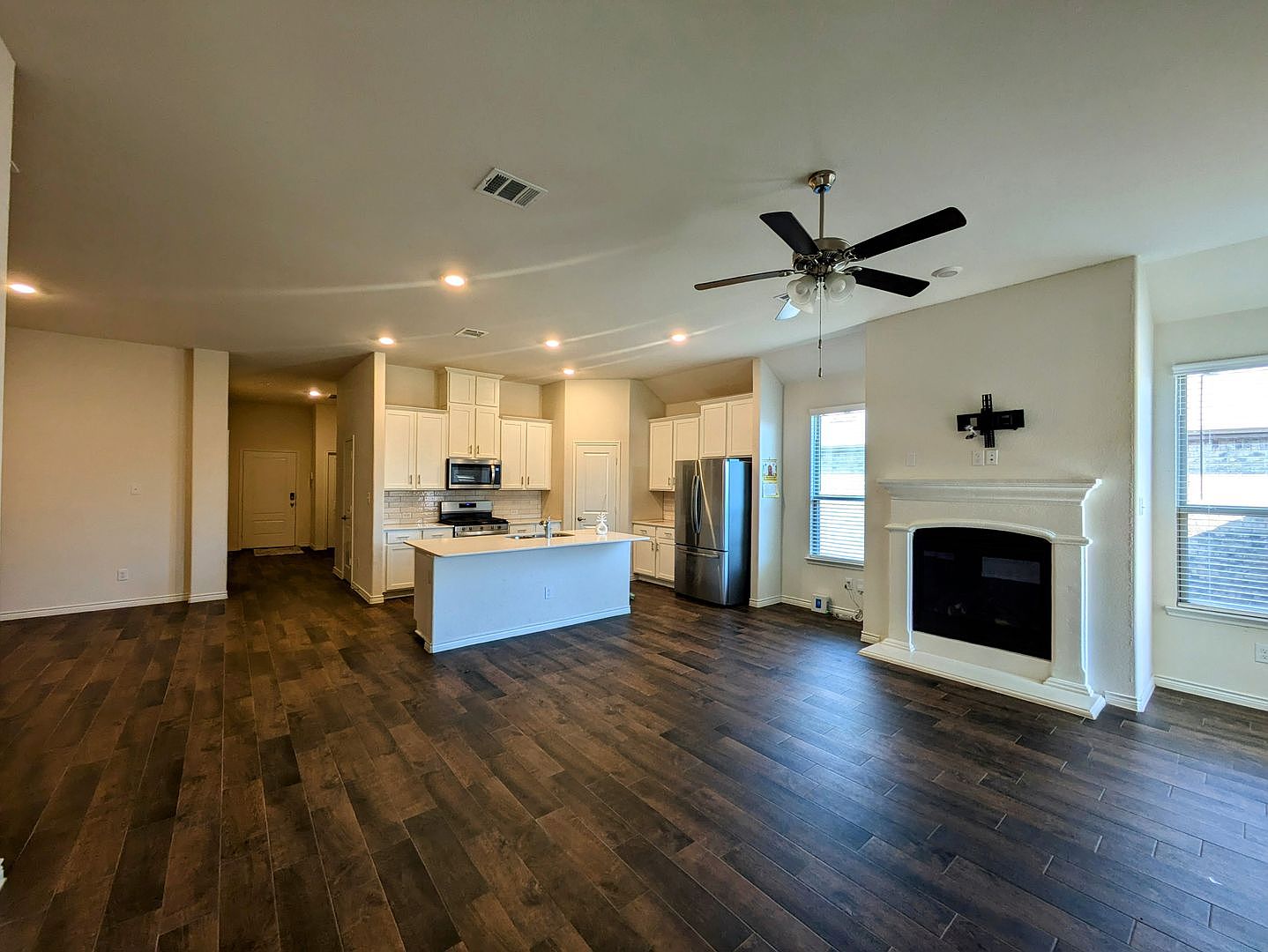 3207 Catoosa Ln, Aubrey, TX 76227 | Zillow