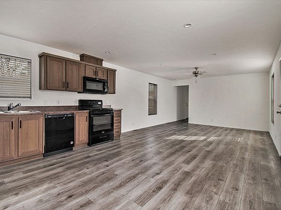 69205 Garver Lake Rd #110, Edwardsburg, MI 49112 | MLS #24034398 | Zillow