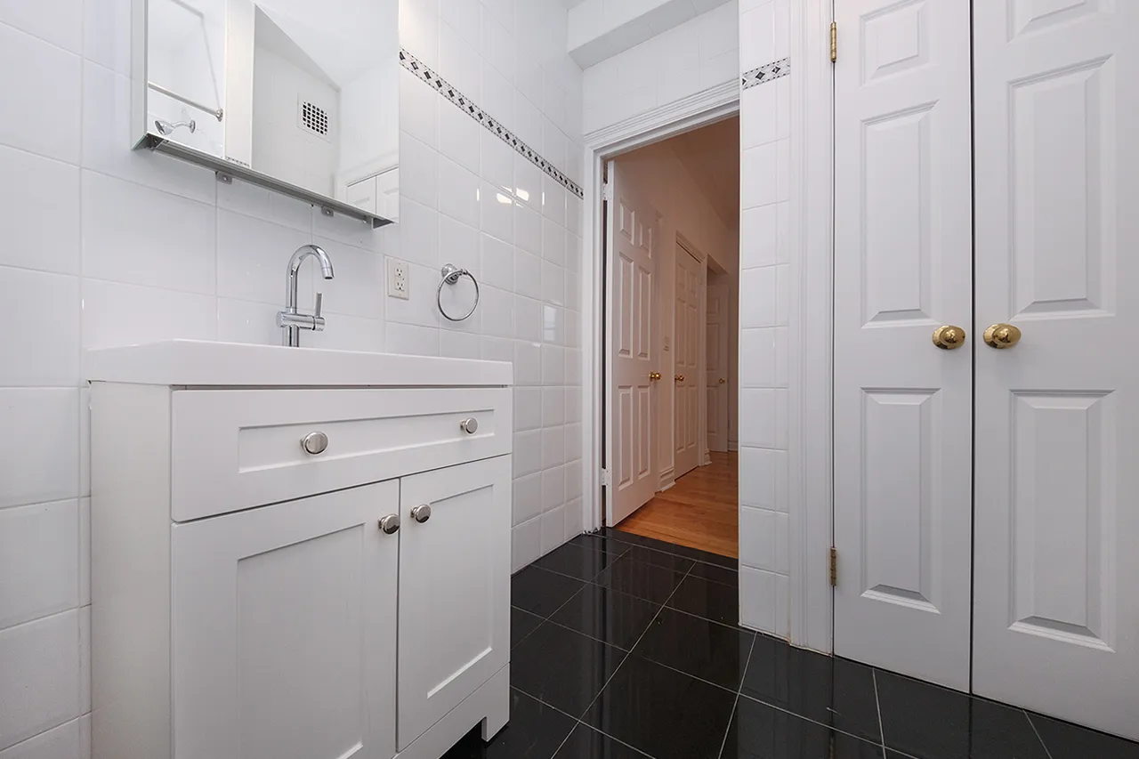 155 Riverside Drive #4J in Upper West Side, Manhattan | StreetEasy