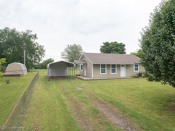 211 Choctaw St, Arkoma, OK 74901 | MLS #1072259 | Zillow
