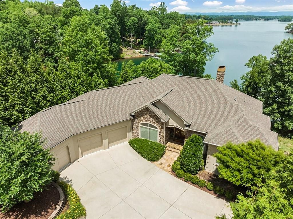 224 S Summit Dr, Seneca, SC 29672 | Zillow