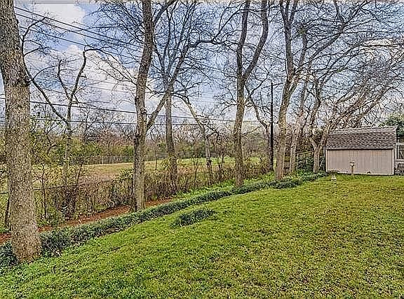 136 Kings Row St, Arlington, TX 76010 | Zillow