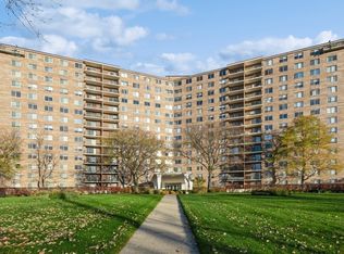 7141 N Kedzie Ave APT 1502, Chicago, IL 60645 | Zillow