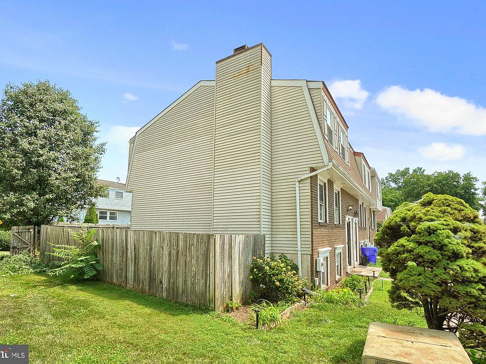 17617 Kohlhoss Rd, Poolesville, MD 20837 | Zillow