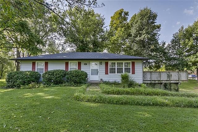 907 3rd St, Camden Point, MO 64018 | Zillow