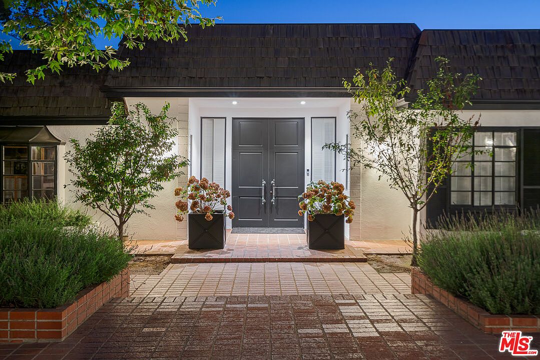 391 N Saltair Ave, Los Angeles, CA 90049 | Zillow