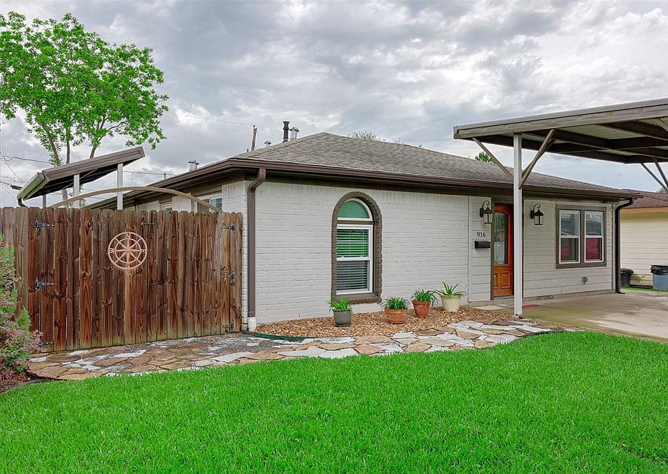 916 Temple Cir, Hitchcock, TX 77563 | MLS #31402082 | Zillow