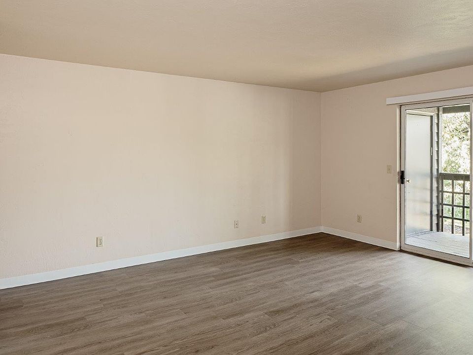 Aspire Columbia Ridge - 15910 NE Sandy Blvd Portland OR | Zillow