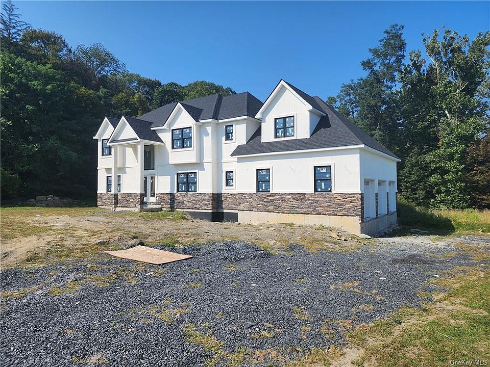 1 Pinnacle Boulevard, Newburgh, NY 12550 | Zillow