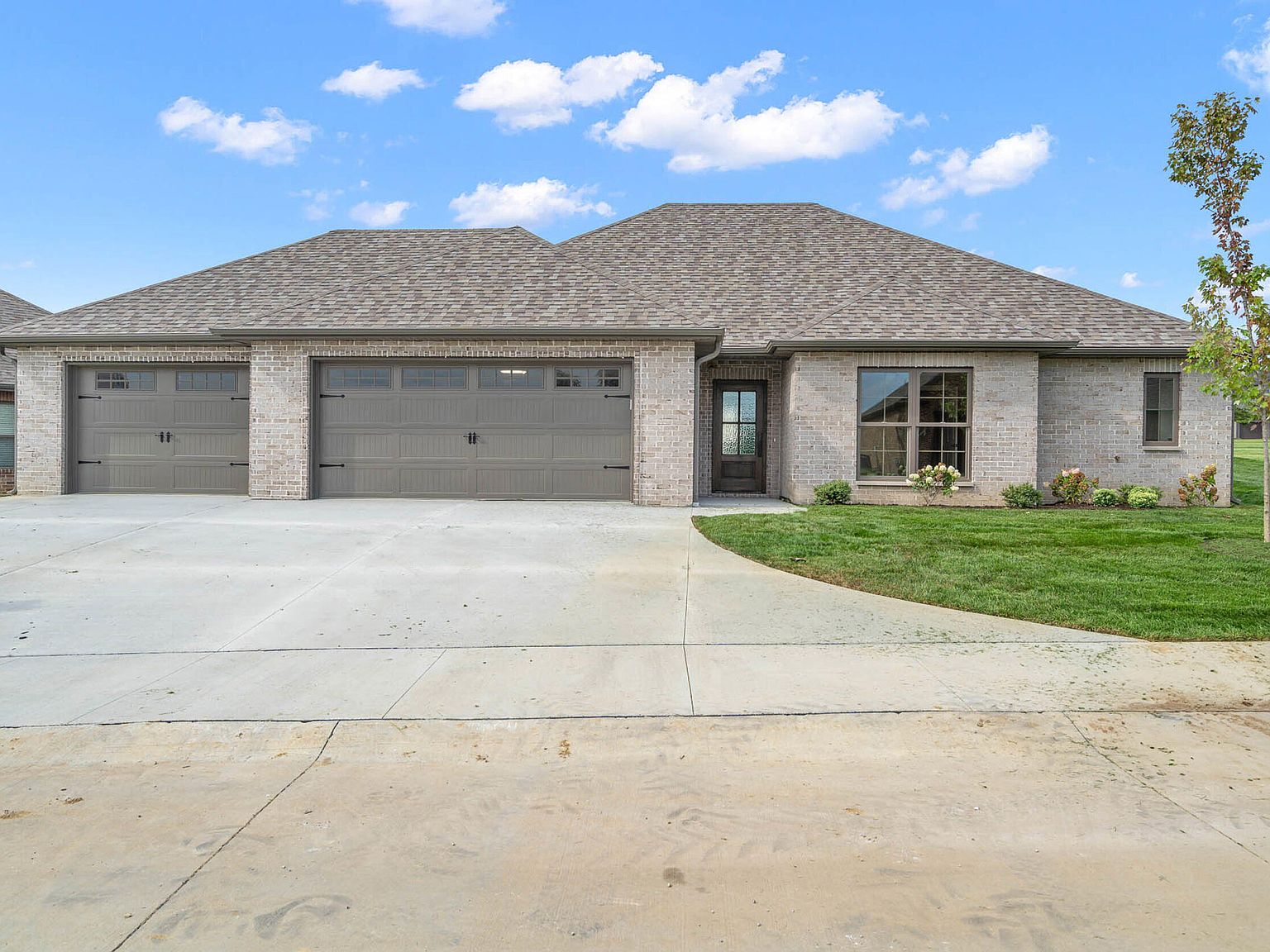 2026 Wes Milligan Ln, Columbia, MO 65201 | Zillow
