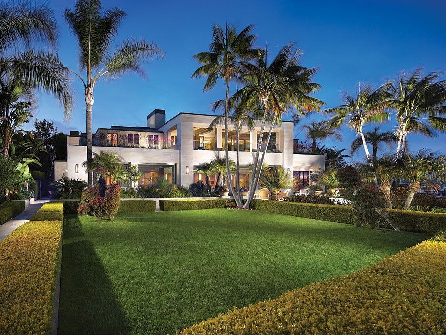 2692 Bayshore Dr, Newport Beach, CA 92663 | Zillow