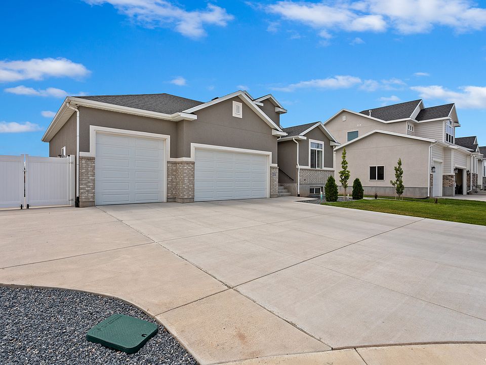 233 N Heathermoor Ln, Kaysville, UT 84037 | MLS #1888065 | Zillow