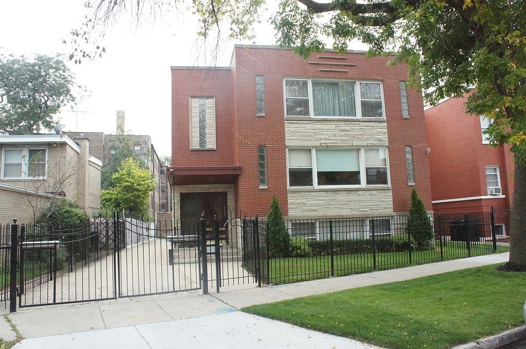 7228 S Phillips Ave #2, Chicago, IL 60649 | Zillow