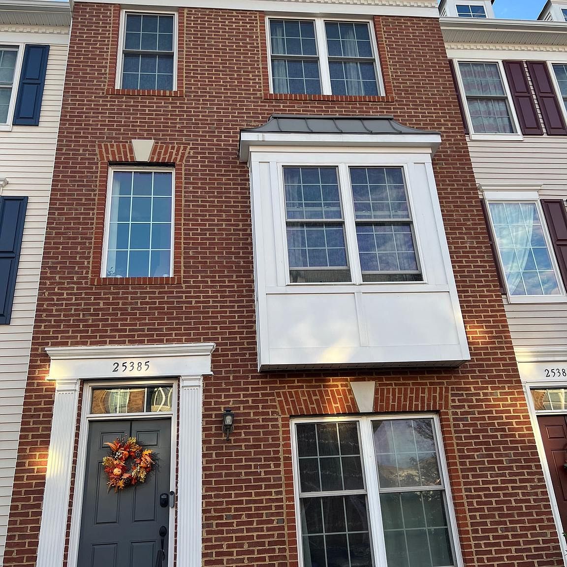 25385 Shipley Ter, Chantilly, VA 20152 | Zillow
