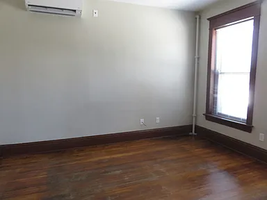 Andresen Flats - 602-604-606-608 W 3rd St Davenport IA | Zillow