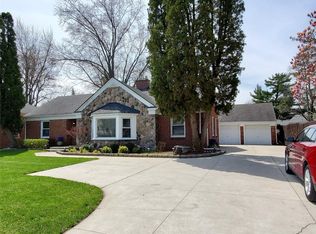 2814 Crooks Rd, Royal Oak, MI 48073 | Zillow