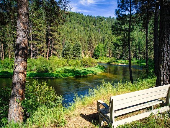 829 S Middle Fork Rd, Garden Valley, ID 83622 | MLS #98912739 | Zillow