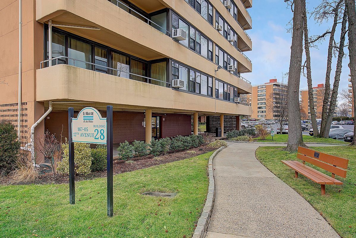 167-05 12th Ave APT 3D, Beechhurst, NY 11357 | Zillow